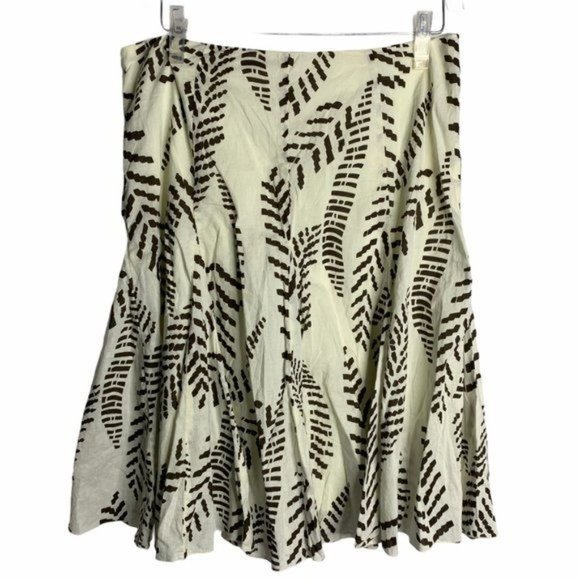 Cato | Skirts | Cato Feather Print Knee Length Full Skirt 2 Cream Side ...